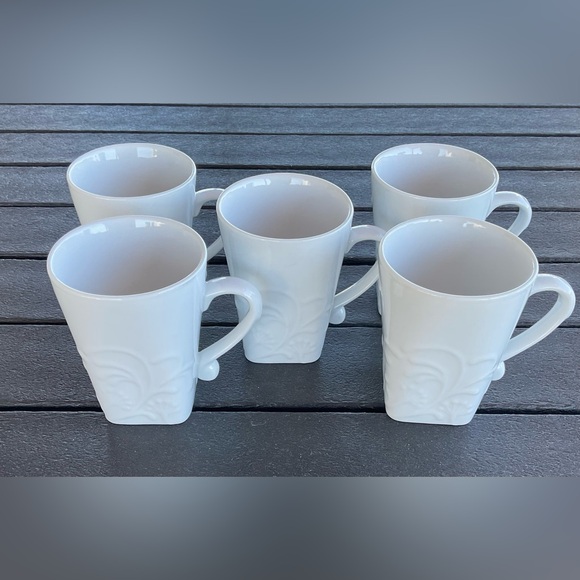 Corelle | Kitchen | 5 Corelle Embossed Square White Boutique Cherish ...